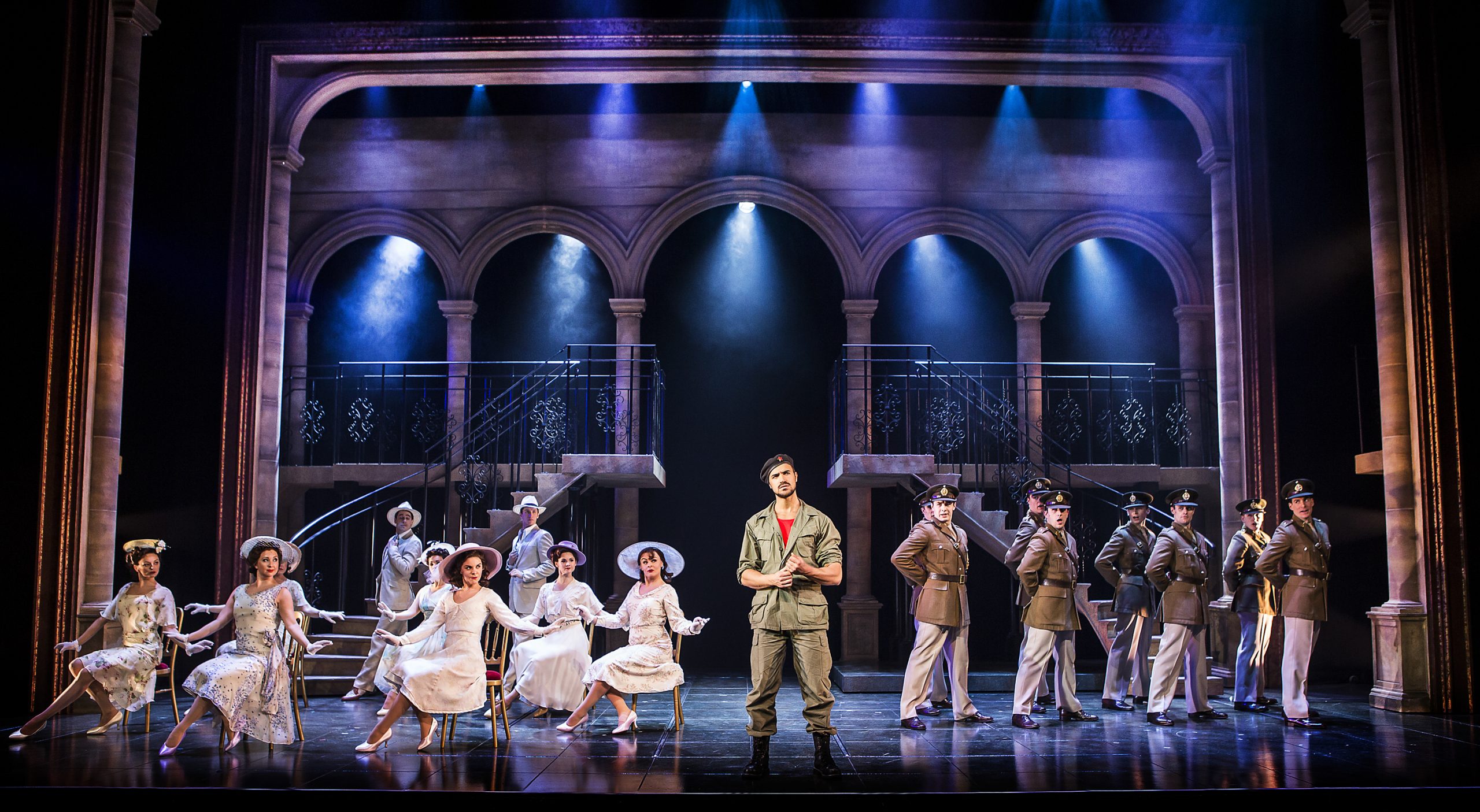 Intervista a Gian Marco Schiaretti, il Che Guevara del musical Evita ...